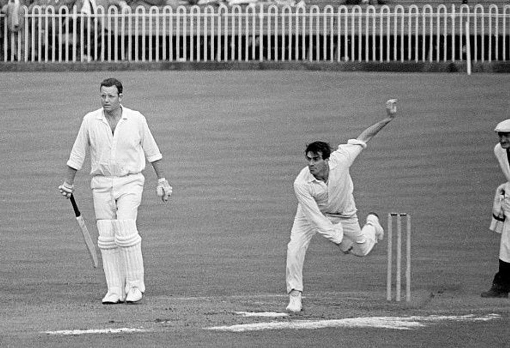 Top 10 England cricketers of all time