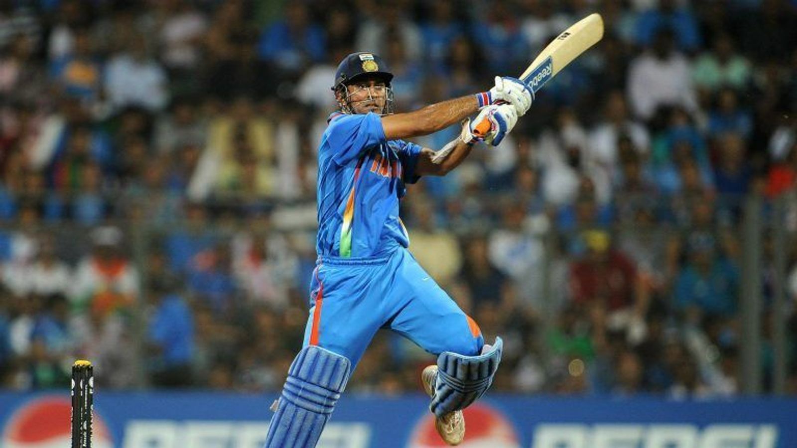 5 most commonly used bats by international cricketers