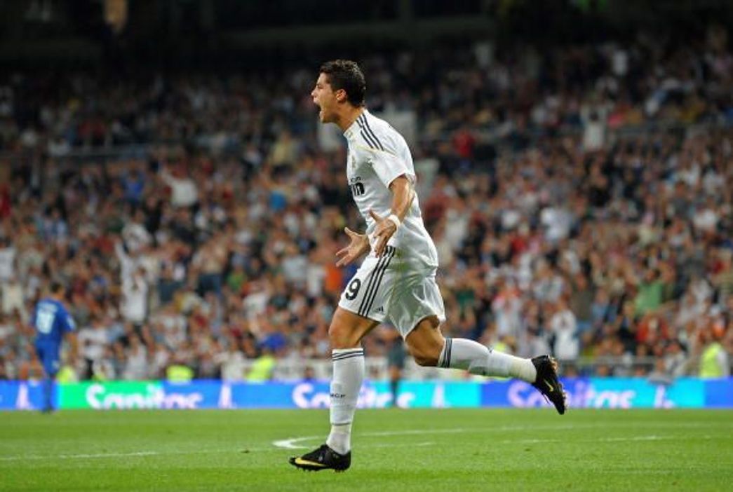 Cristiano Ronaldo's Top 10 career highlights