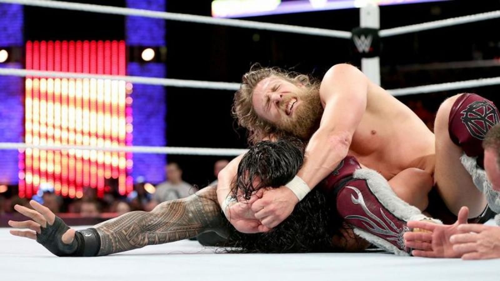 5 Superstars you won't believe are good friends with Roman Reigns