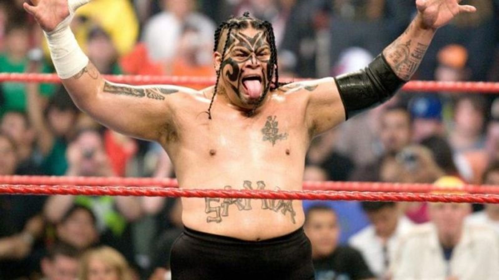 23 WWE Wrestlers and 3 WWE Managers who have died since 2000