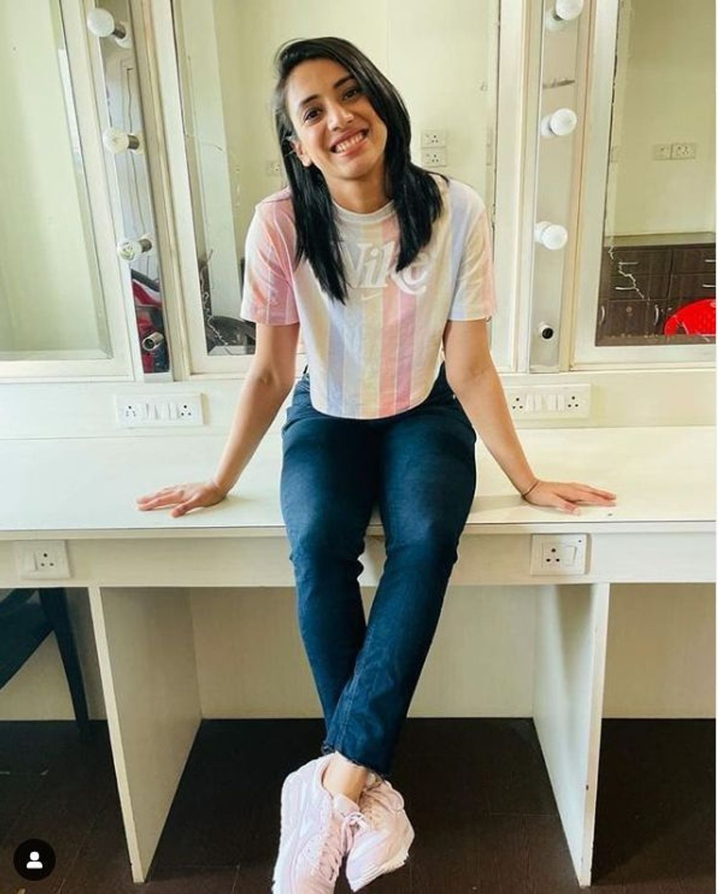 Smriti Mandhana's Net Worth, Salary & Endorsements - Sportskeeda