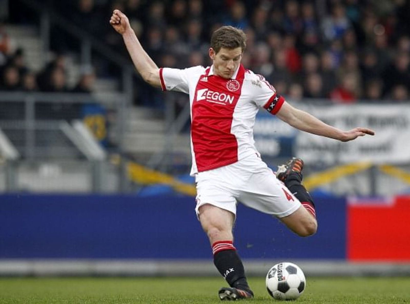 10 best acts of sportsmanship football has ever seen