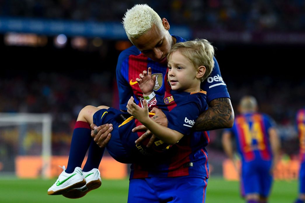 How many kids does Neymar have?