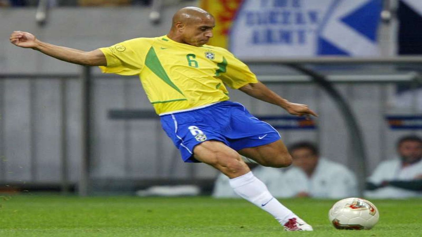 10 greatest Brazilian footballers of all time