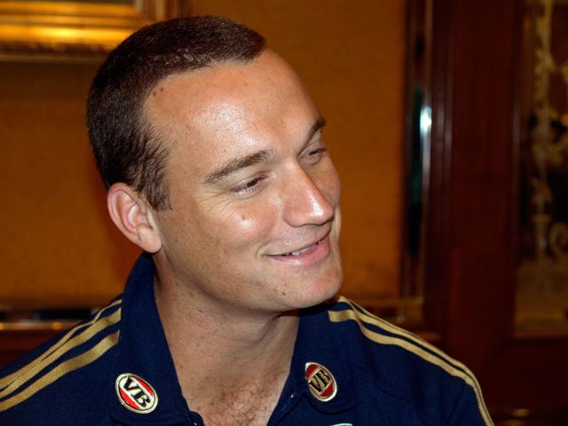 "They’ve painted themselves into a corner" - Stuart Clark feels ...