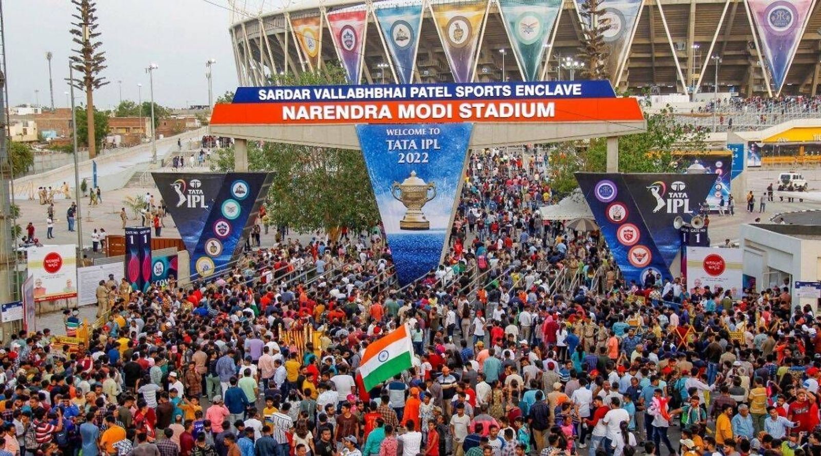 Narendra Modi Stadium: Know more about Stadium capacity, History ...