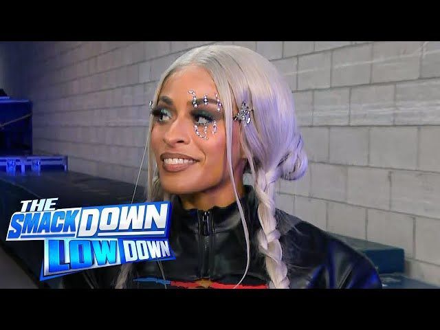 Legendary superstar honored with special, major SmackDown matches - 6 ...