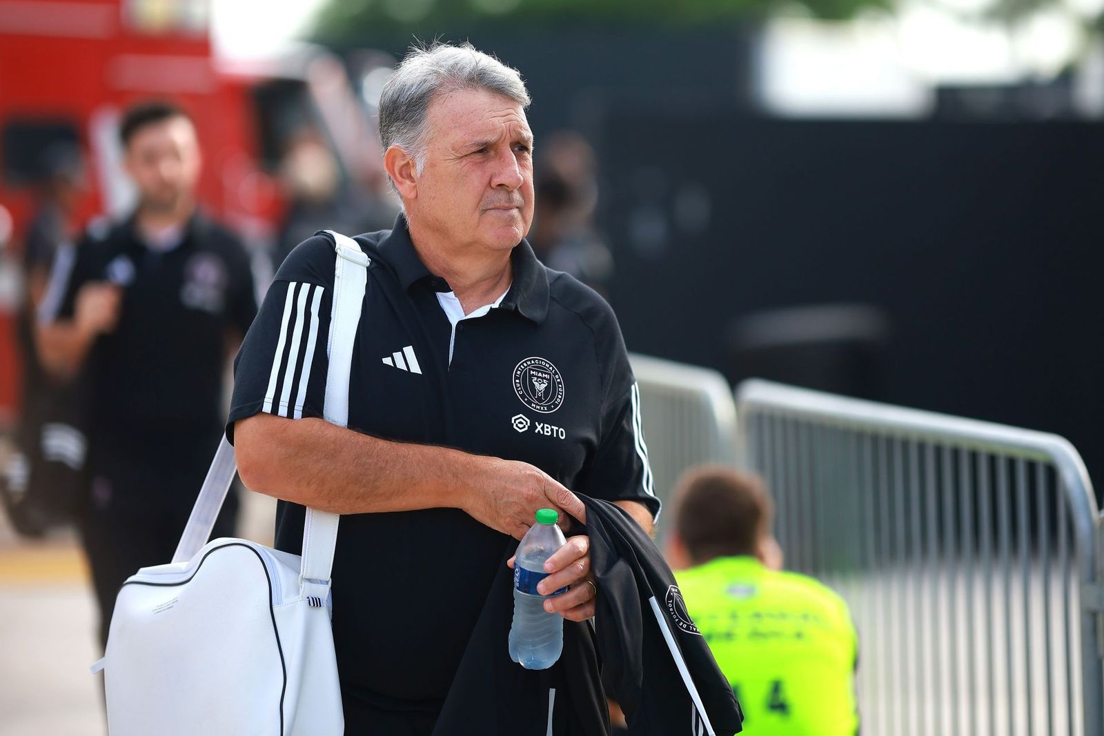 Lionel Messi consoles DJ Khaled's crying son ahead of full Inter Miami ...