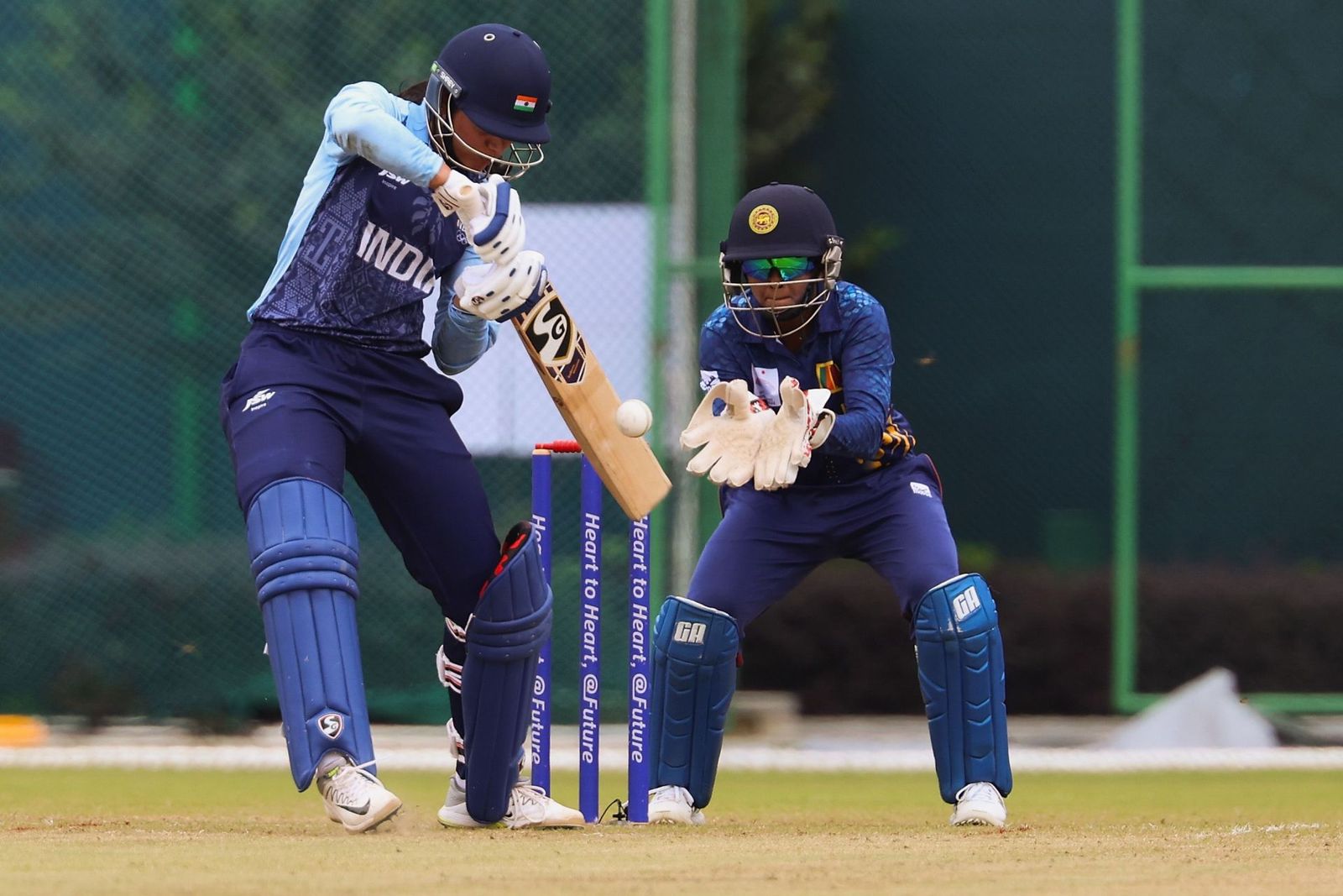 [Watch] Smriti Mandhana & Jemimah Rodrigues receive warm welcome at ...