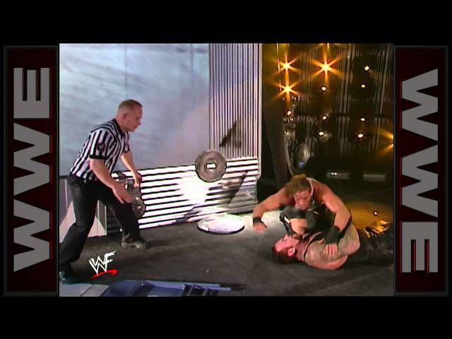 16-time WWE champion open to smoking weed with Liv Morgan at a major ...