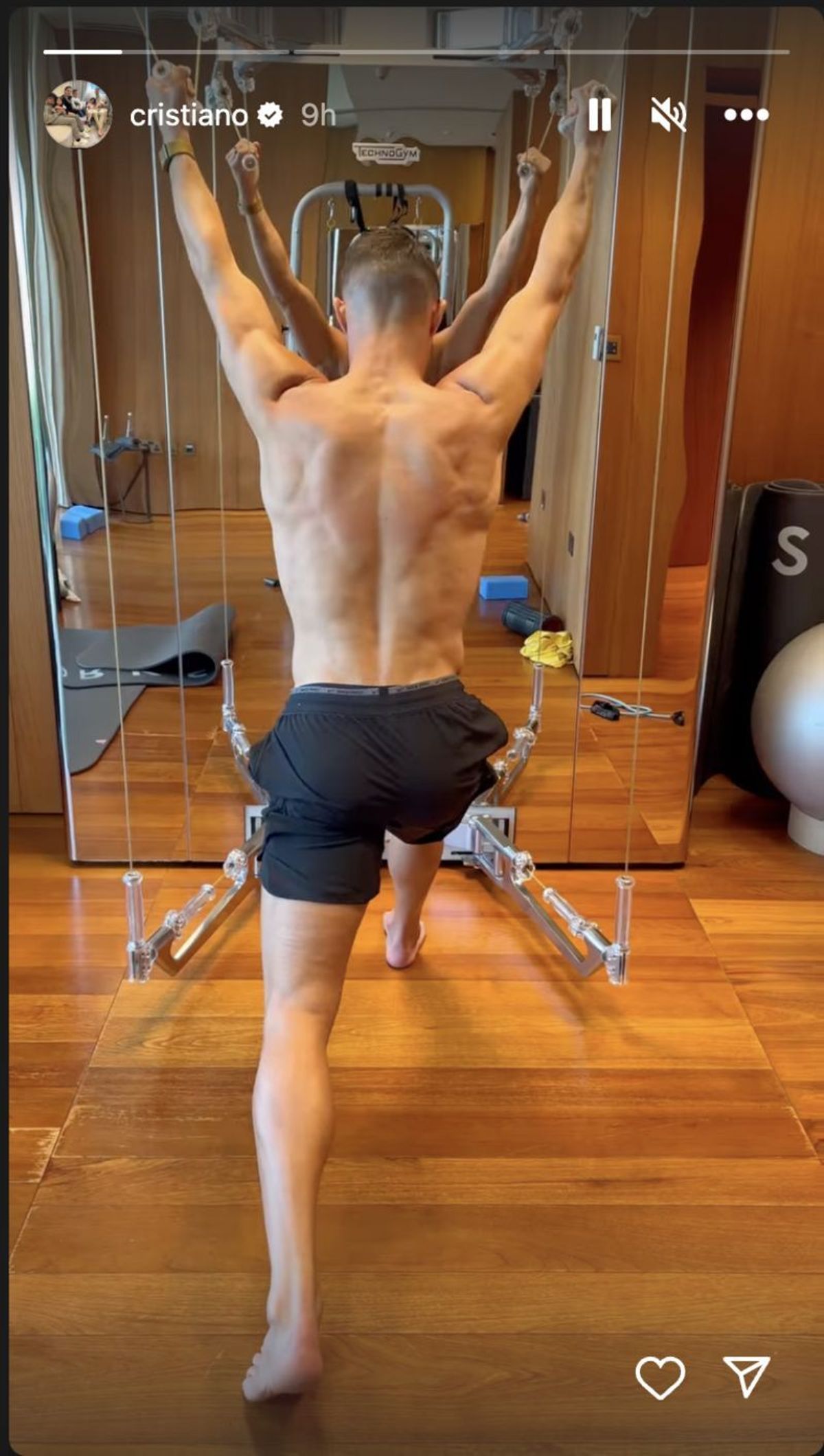 Cristiano Ronaldo sets fine example as he shares glimpse of intense ...