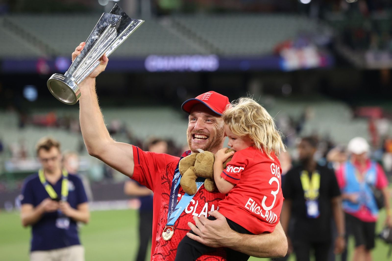 Who is Jos Buttler's Wife Louise Buttler?