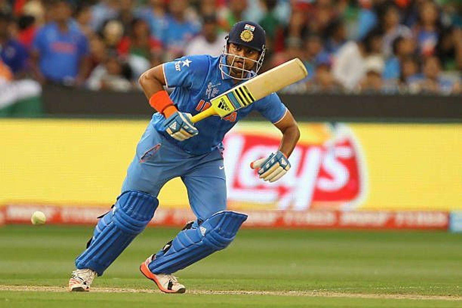 Suresh Raina Family - Father, Mother, Siblings, Wife, Kids