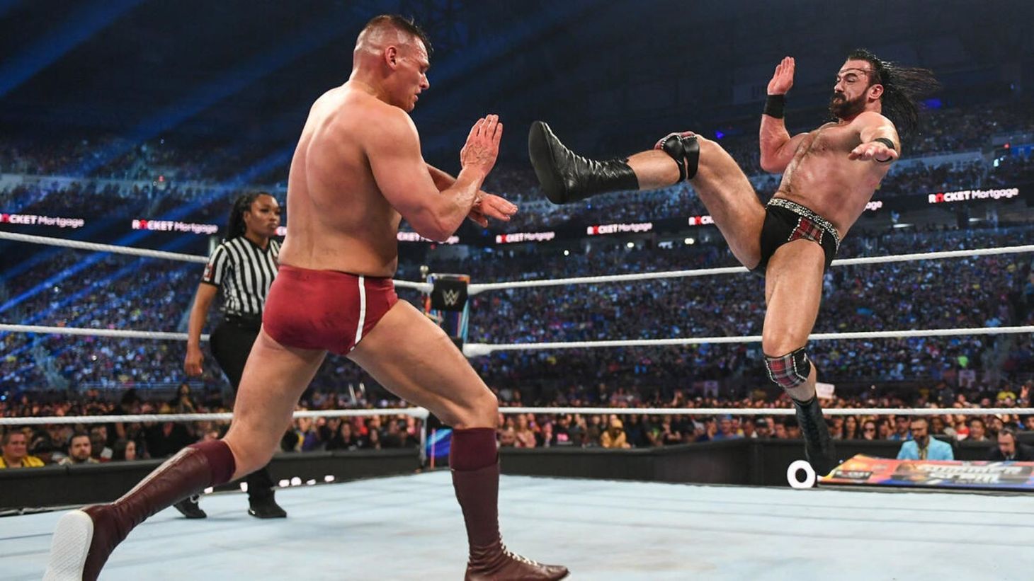 4 reasons why Gunther should lose the World Title match at SummerSlam - Roman Reigns comparison ...