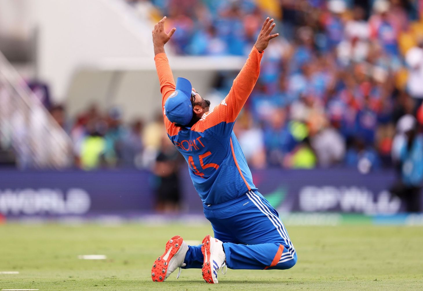 "Felt good that he appreciated us after our victory" - Rohit Sharma on MS Dhoni after Team India ...