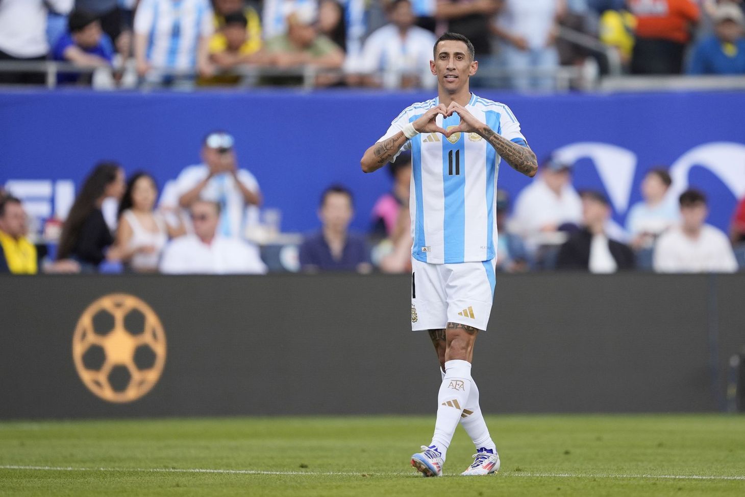 “The feint he did was incredible” - Angel Di Maria lauds Argentina star ...