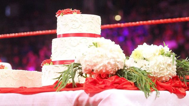 Ex-WWE star reacts to accepting marriage proposal on show; provides ...