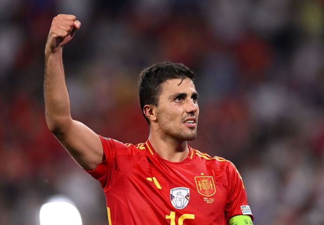 "Has an innate ability to move in a small space" - Spain star Rodri ...