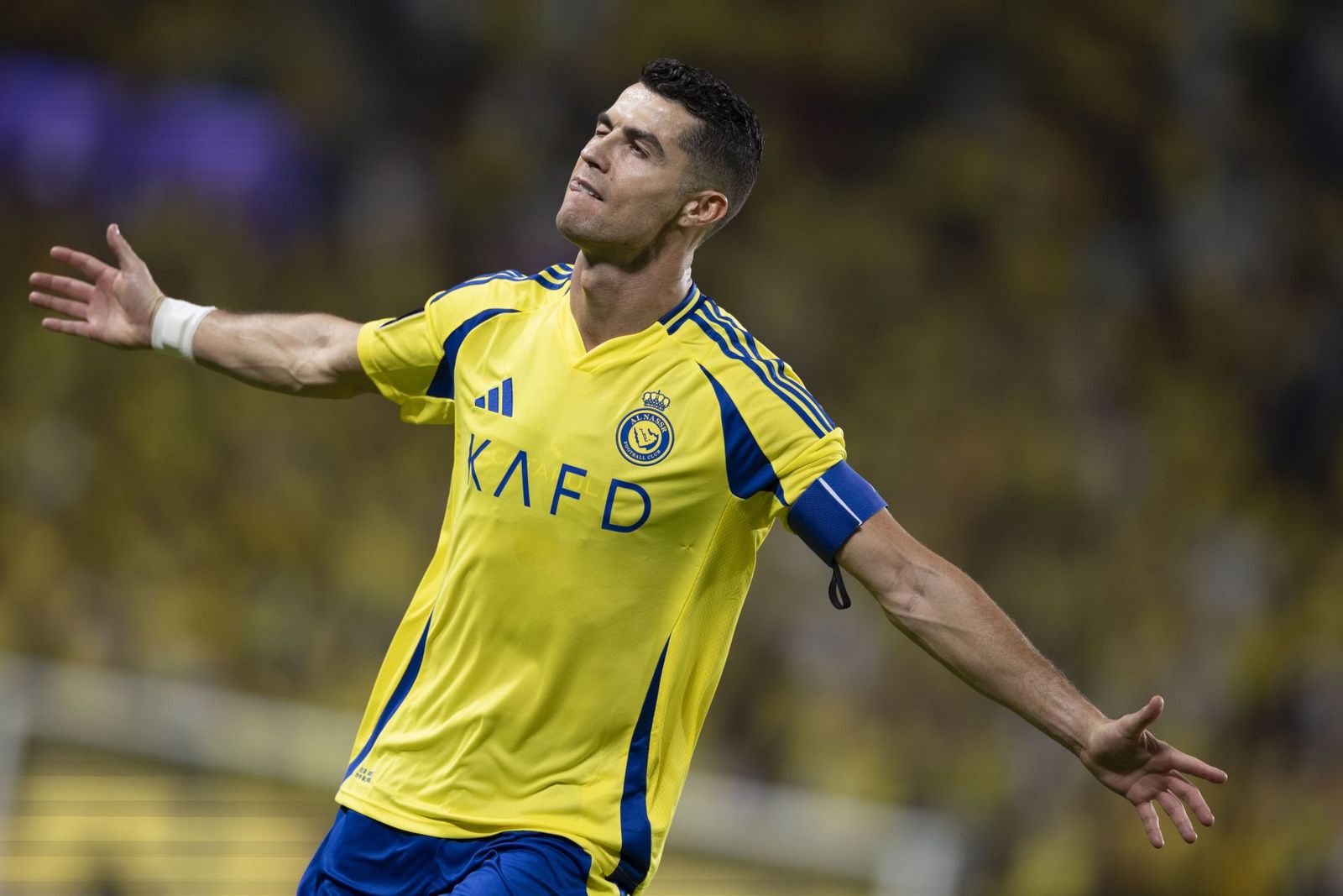 Cristiano Ronaldo’s Al-Nassr step up push to sign Manchester City ...