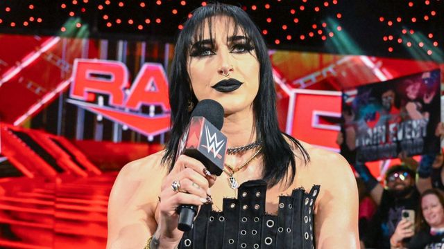 Rhea Ripley reacts to new friendship with surprising WWE star