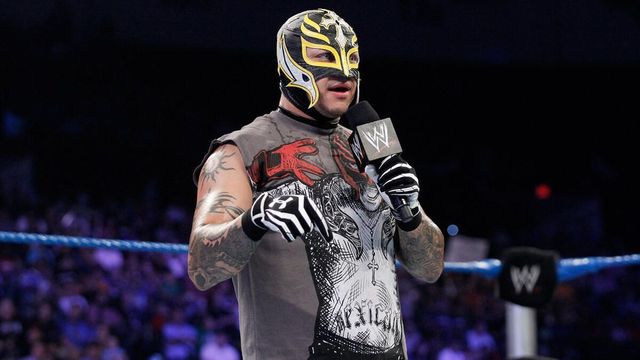 Ex-WWE champion calls Dragon Lee "Rey Mysterio"