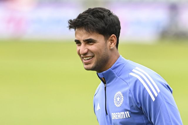 Abhishek Sharma spotted with Tollywood superstar in IND vs PAK 2025 ...