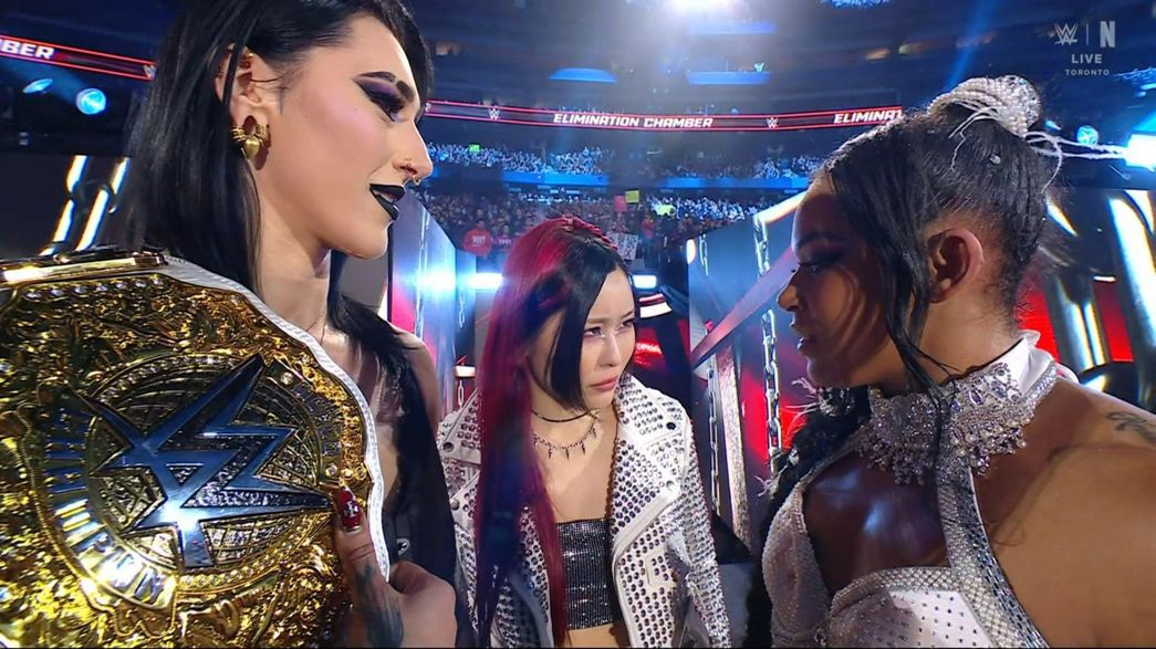 5 Possible finishes for Rhea Ripley vs. IYO SKY on WWE RAW