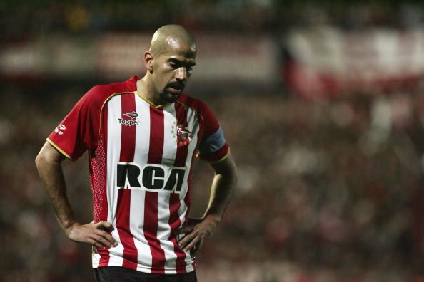 Veron to play in Argentina's fifth division