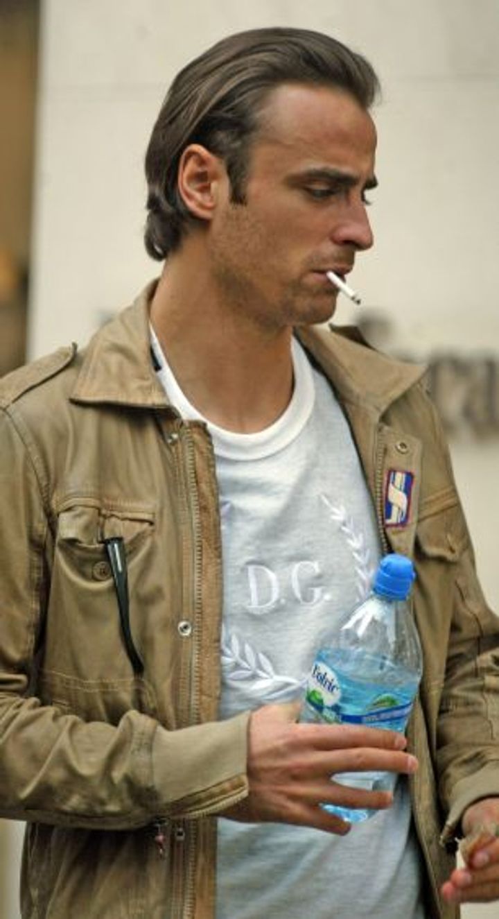 Light Up That Cigarette! Top 10 Footballers who smoke