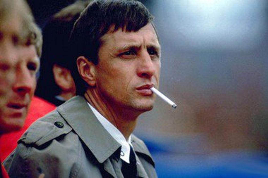 Top 10 Famous Football Managers who Smoke