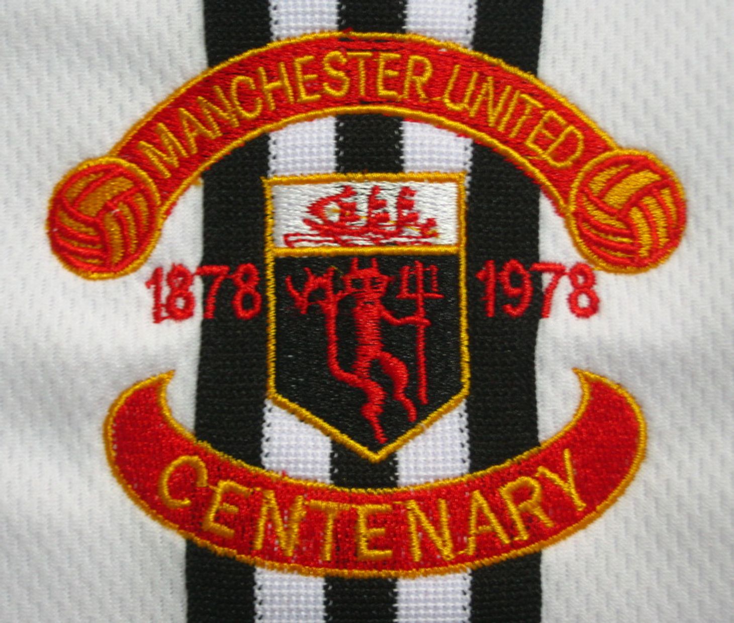 Manchester United Badges over the years