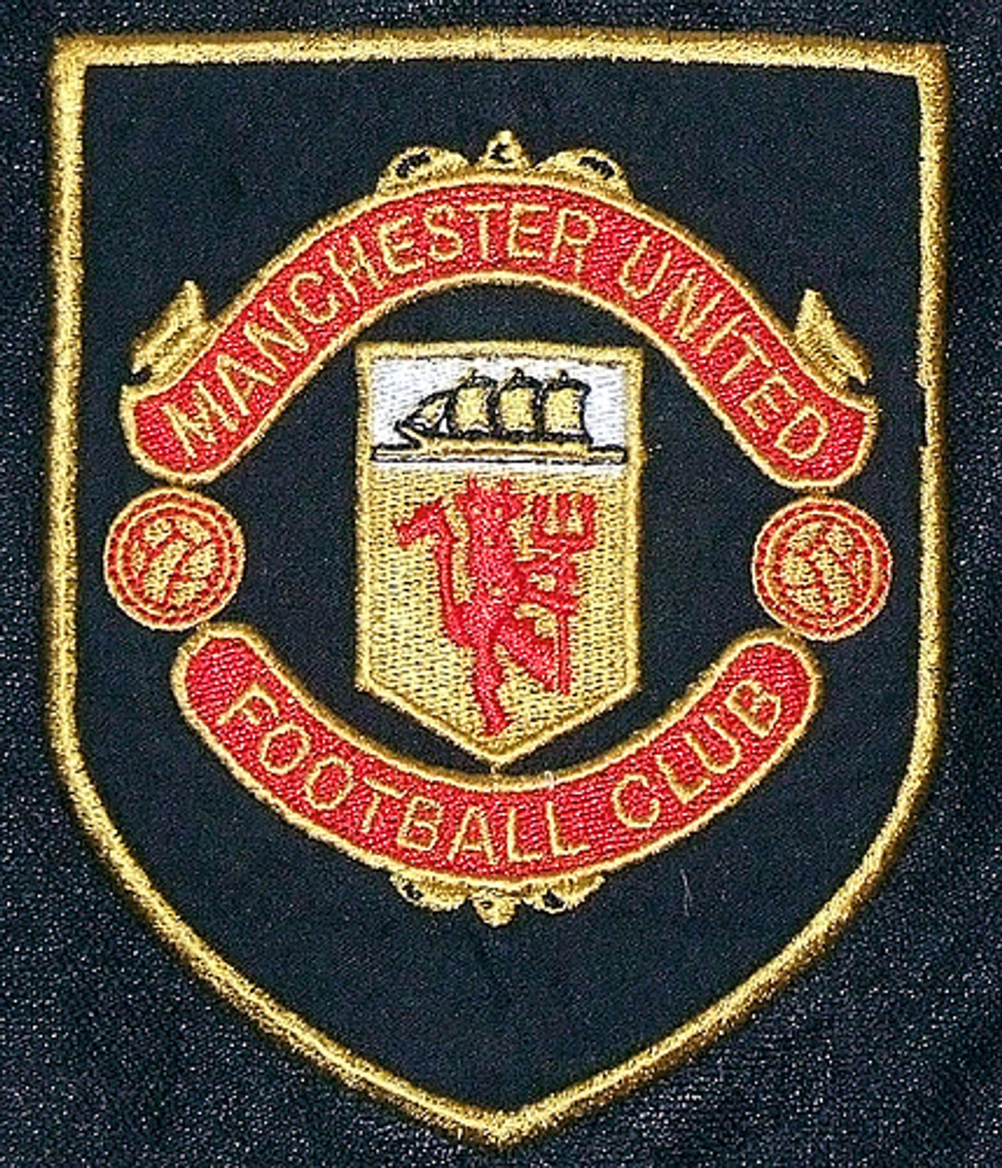 Manchester United Badges over the years