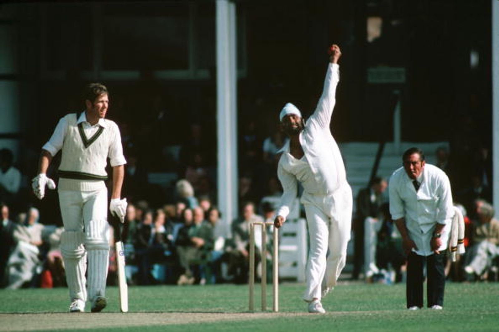 10 greatest left handed bowlers in the history of cricket