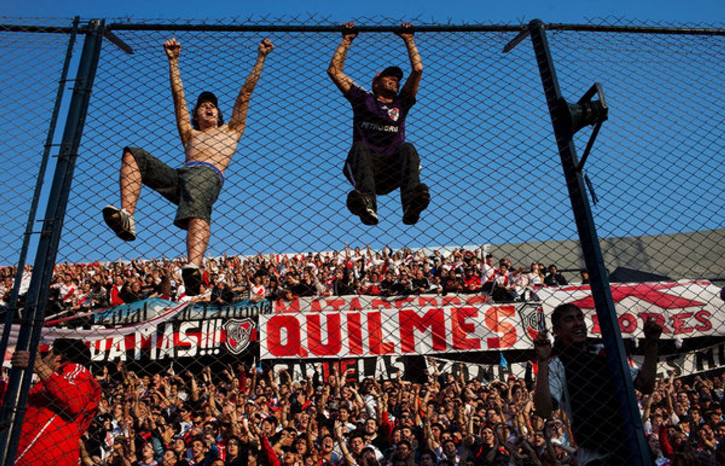 10 football clubs with the most violent fans