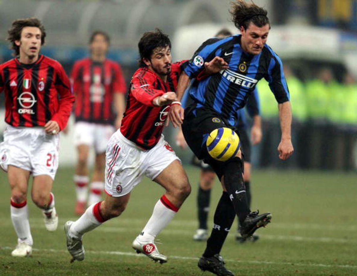 10 footballers who have played for the most clubs