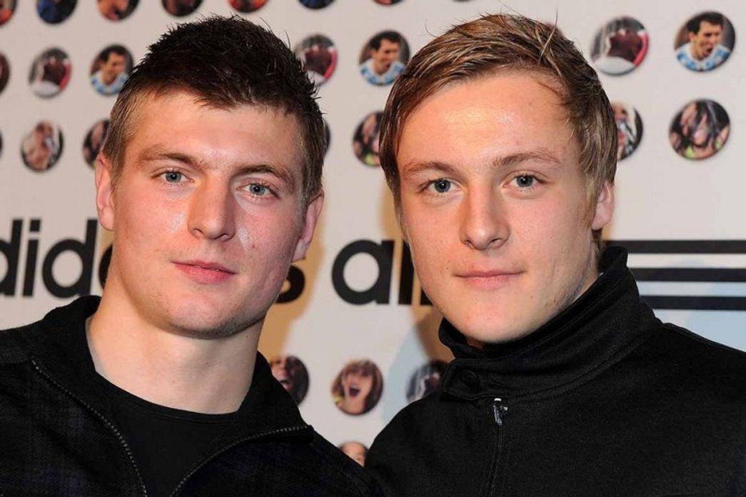 10 little known players who are brothers of famous footballers