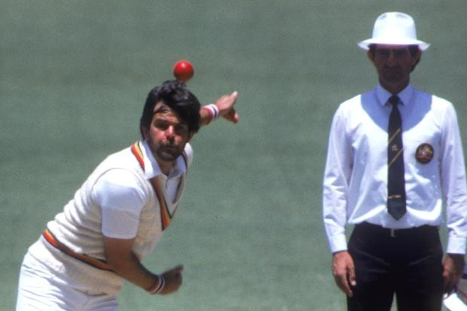 5 unorthodox fielding positions set by different captains that resulted ...