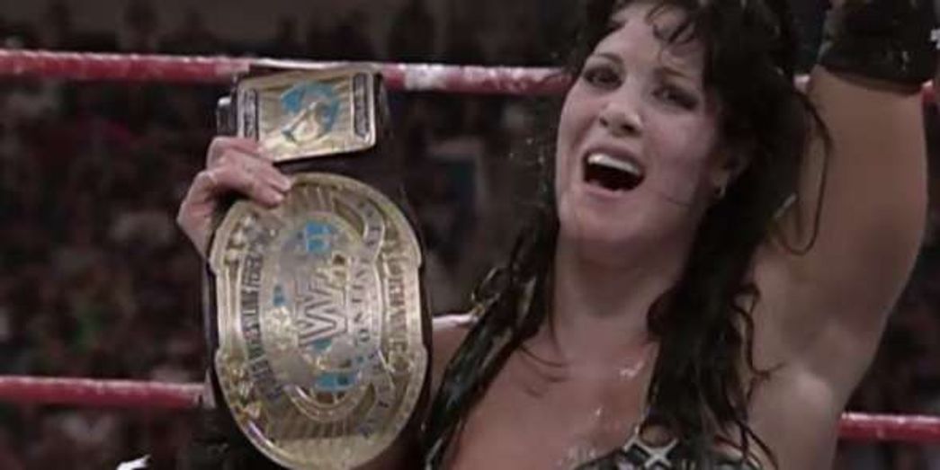 Five WWE Women Superstars who overpowered men in the ring