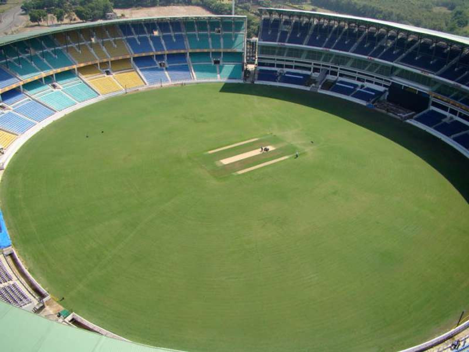 Top 7 Indian cricket outfields where the ball races away to the fence