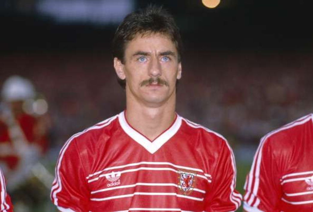 10 great footballers who have never played at the World Cup