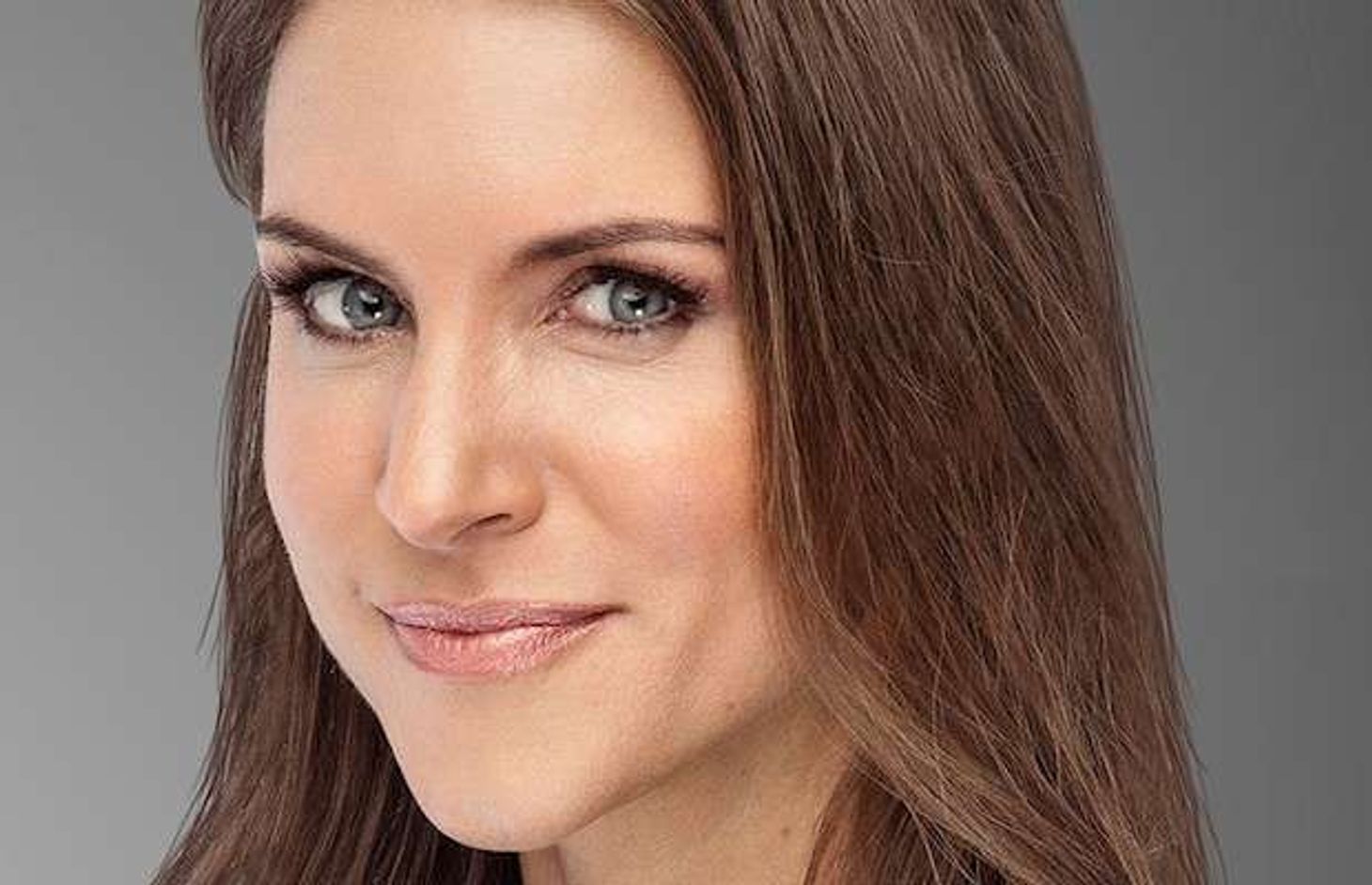 16 WWE Divas without makeup