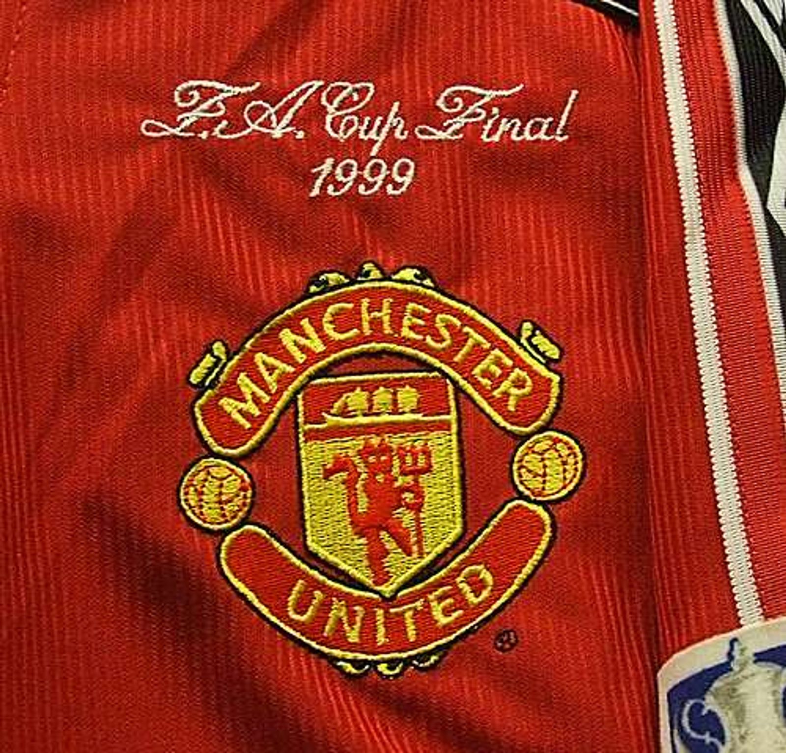 The evolution of the Manchester United crest